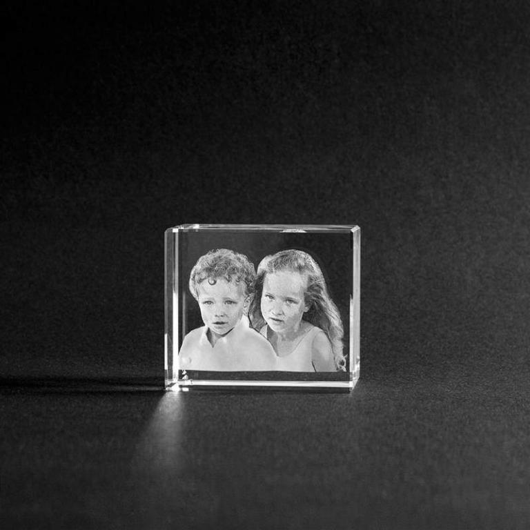 3D Foto in Glas - Ihr Portrait als 3D Glasfoto in Kristallglas gelasert